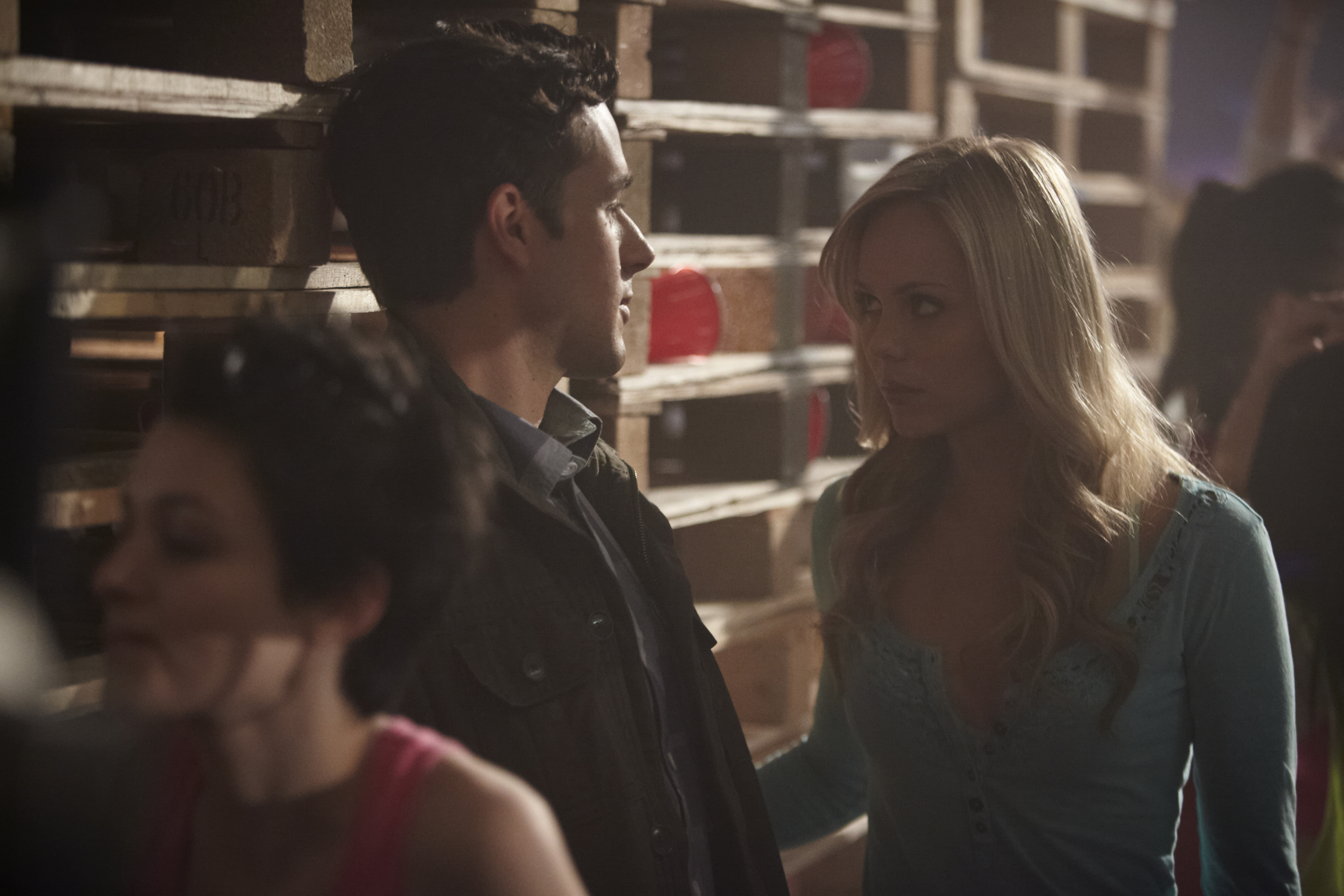 Bitten Season 1 Episode 3 “Trespass” Recap – Pop Goes The World