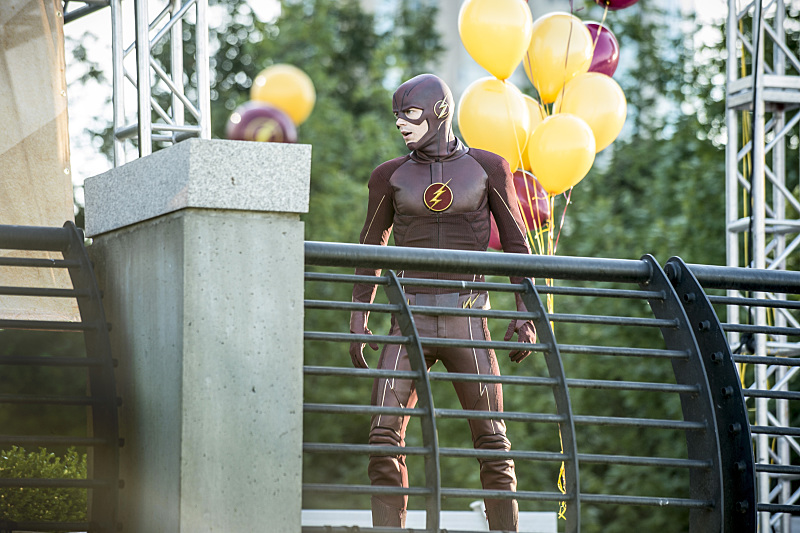 The Flash Season 2 “The Man Who Saved Central City” Recap – Pop Goes ...