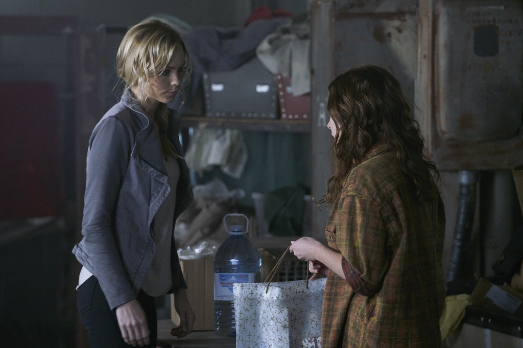 Bitten Season 3 “Right Behind You” Recap – Pop Goes The World